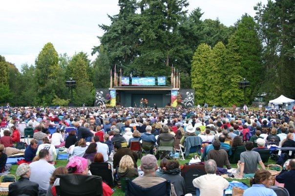An Insiders Guide to: Family-Friendly ZooTunes at Woodland Park Zoo