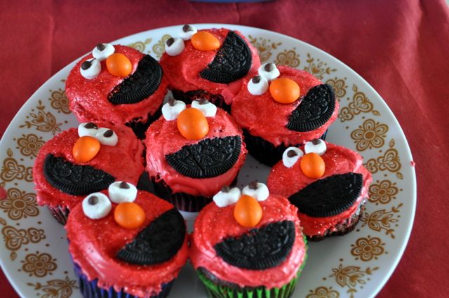 A DIY Elmo Themed Birthday Party for Kids