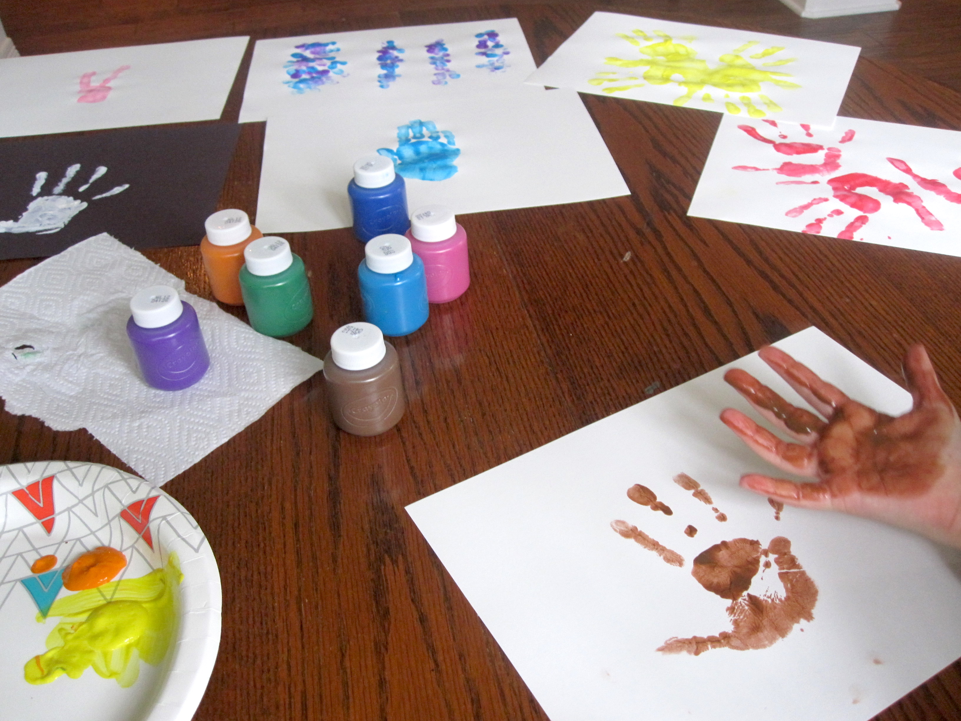 How to Make a Handprint Calendar for 2022 - Tinybeans