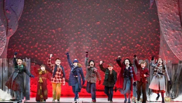 It's Back! A Christmas Story You Gotta See - Tinybeans