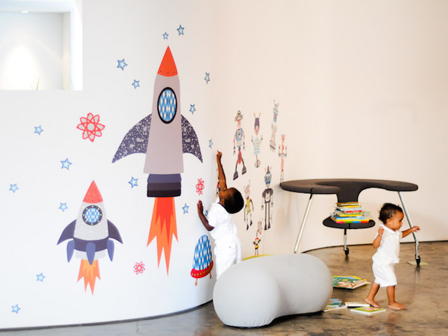 11 Awesome Space Themed Room Ideas