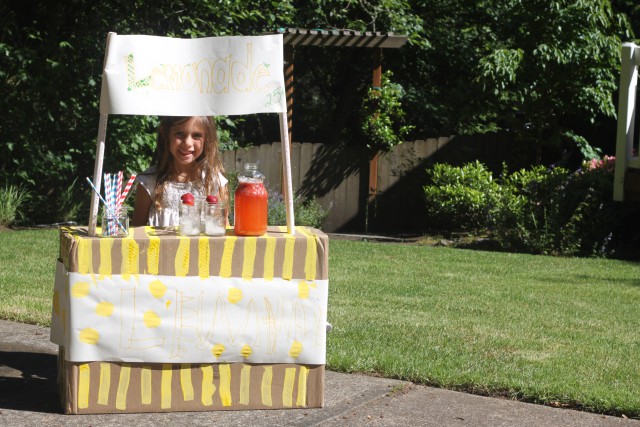 11 Awesome Lemonade Stands