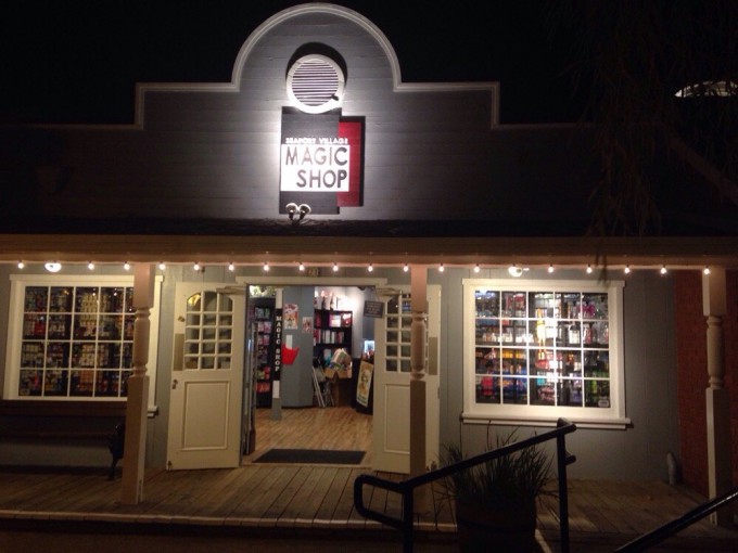 Abracadabra! Best Magic Shops and Shows - Tinybeans
