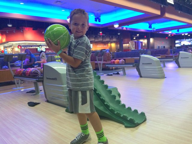 Round 1 Bowling & Amusement: New Fun Spot for Seattle Kids