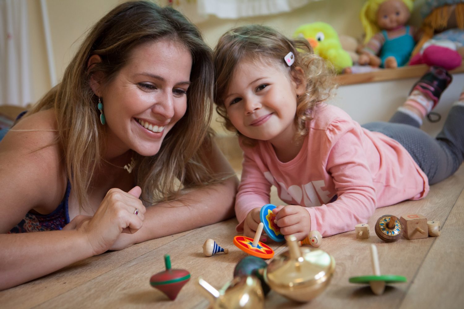 6 Creative Ways to Play with a Dreidel