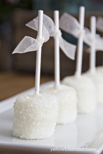 10 Winter Baby Shower Gift Ideas