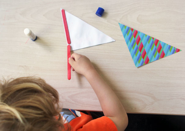 How to Build & Float Your Own Mini Sailboat - Tinybeans