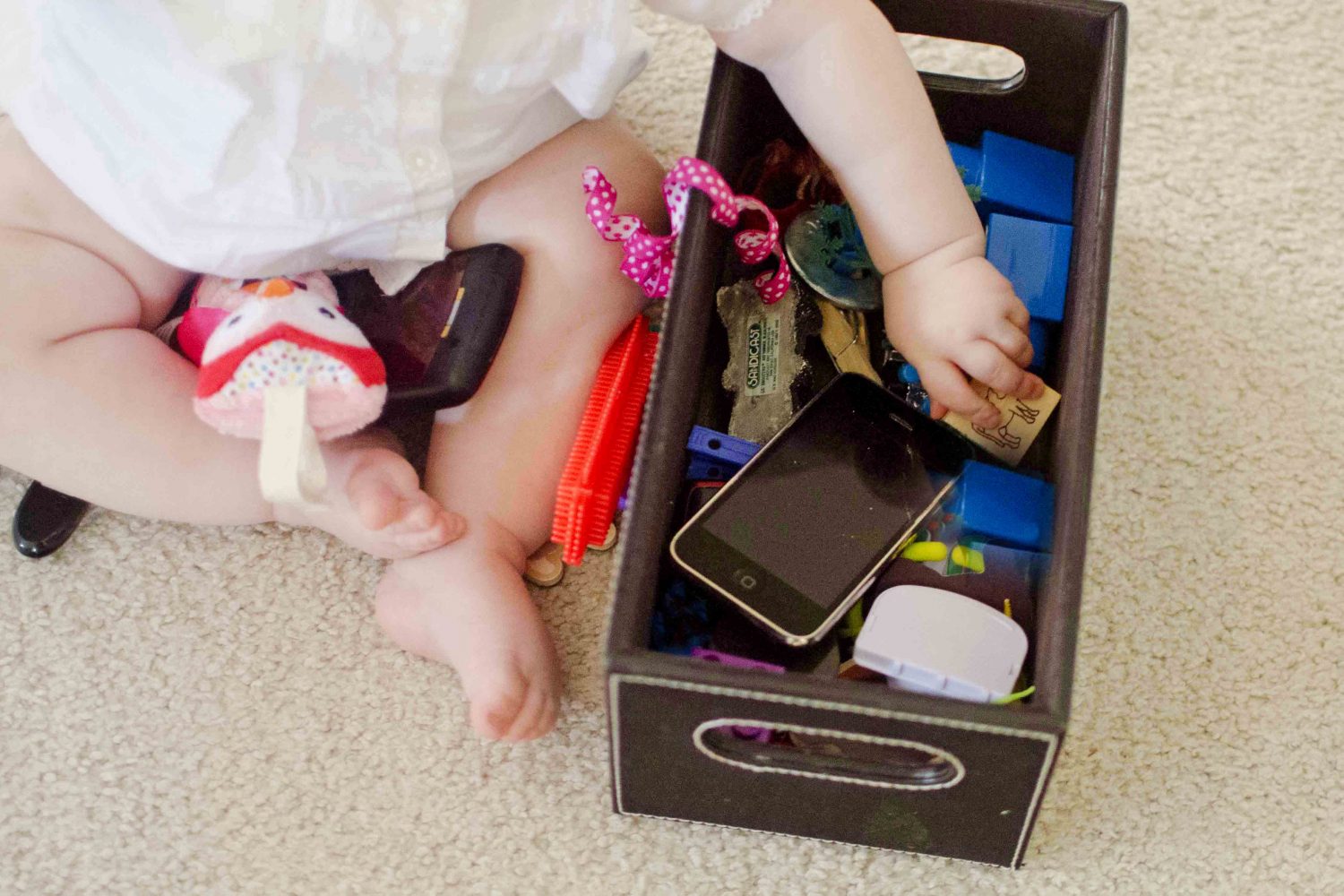 Sensory Play: DIY Busy Boxes for Babies & Toddlers