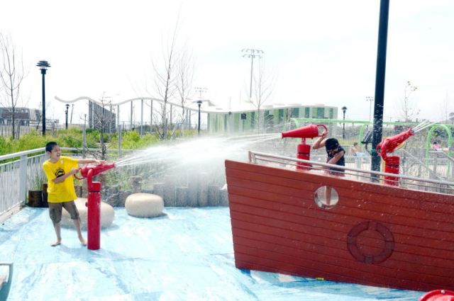 Best Splash Parks and Playgrounds With Sprinklers in New York City