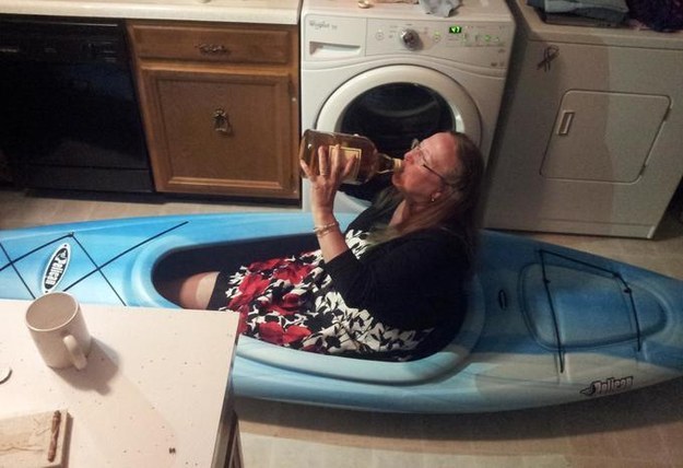 10 Photos Of Goofy Moms That'll Make You Think "WTF?"