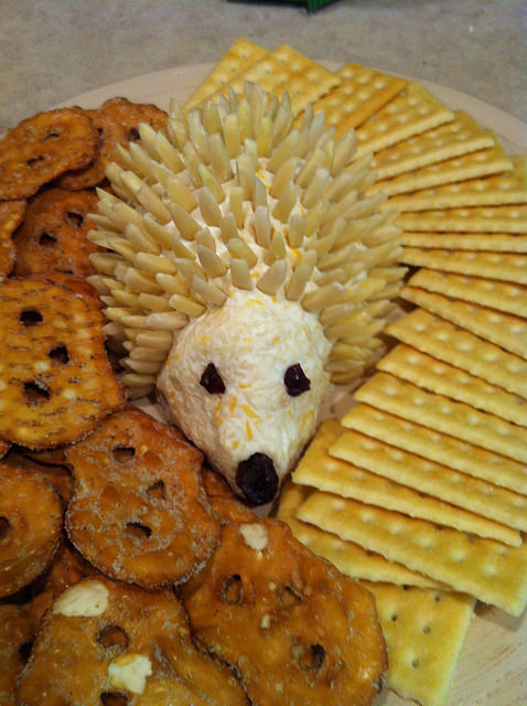 6 Forest Friendly Snacks for Your Woodland Creatures - Tinybeans