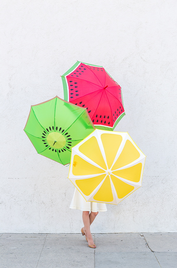 7 Mind-Blowing Uses for Umbrellas You Haven't Tried Yet - Tinybeans