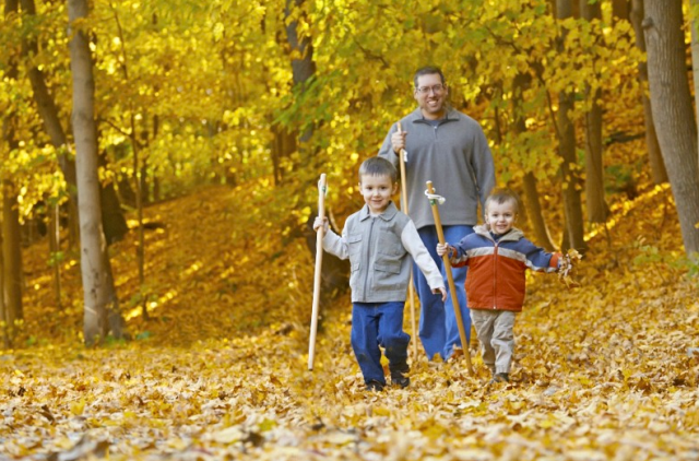 Best Fall Hikes for Families - Tinybeans
