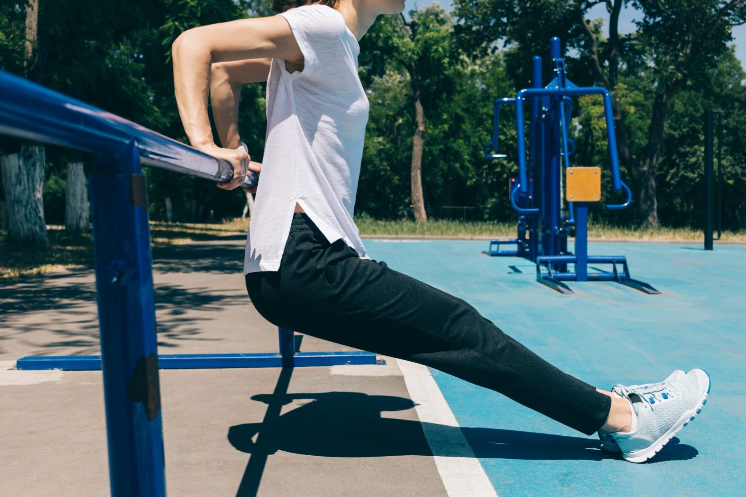 14 Workout Moves You Can Do at the Playground
