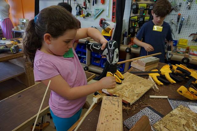 Places in LA for Kids to Tinker