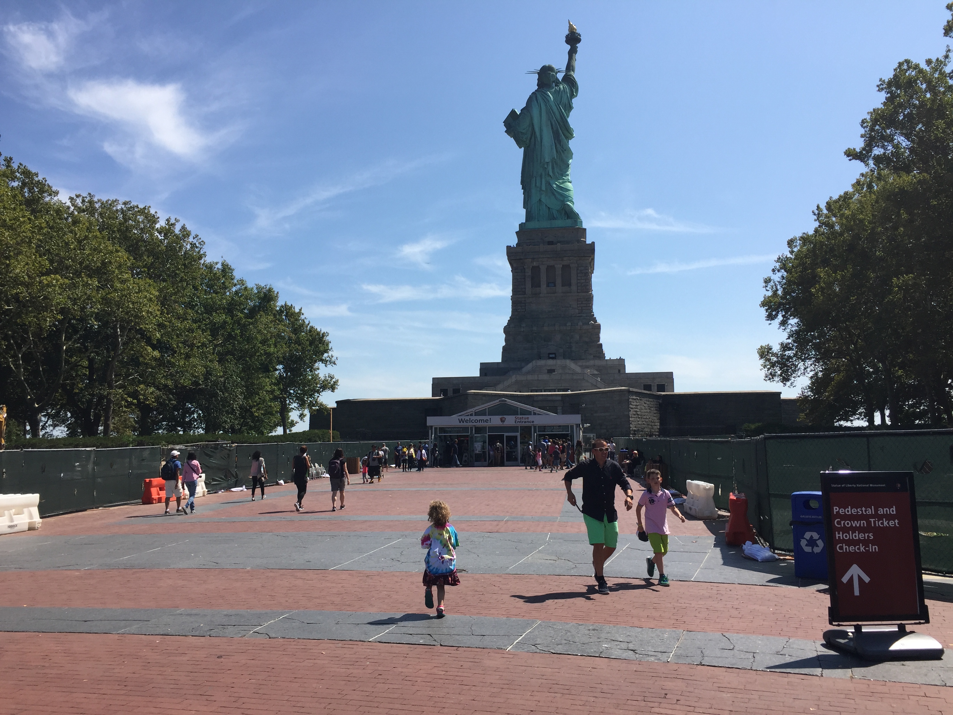 Your Guide to Visiting the Statue of Liberty and Ellis Island