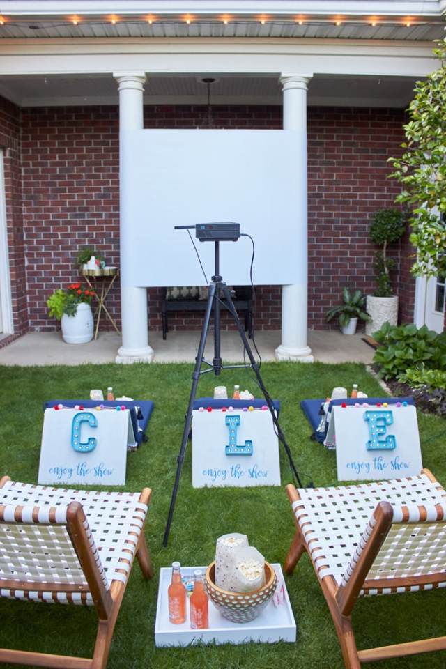 21 Ways to Host an Outdoor Movie Night - Tinybeans