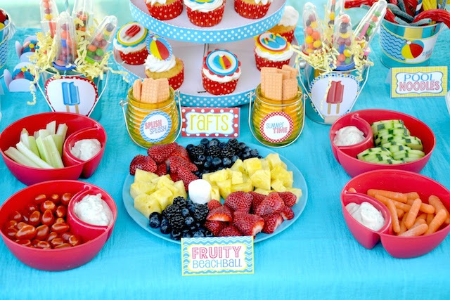 31 Ideas to Help You Throw an Epic Pool Party - Tinybeans