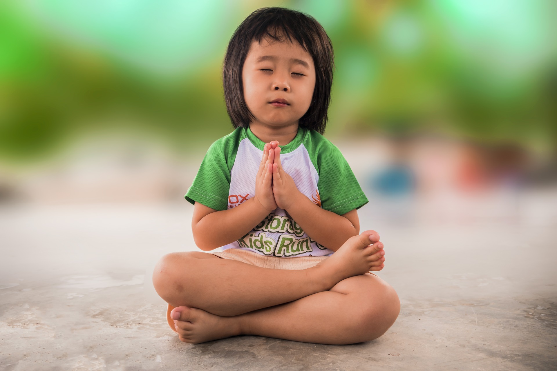 This Mindfulness Kit Can Help Calm Down Your Kids
