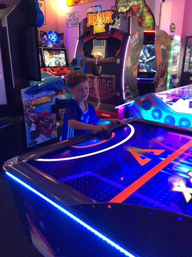 10 Southern California Restaurants with Play Areas