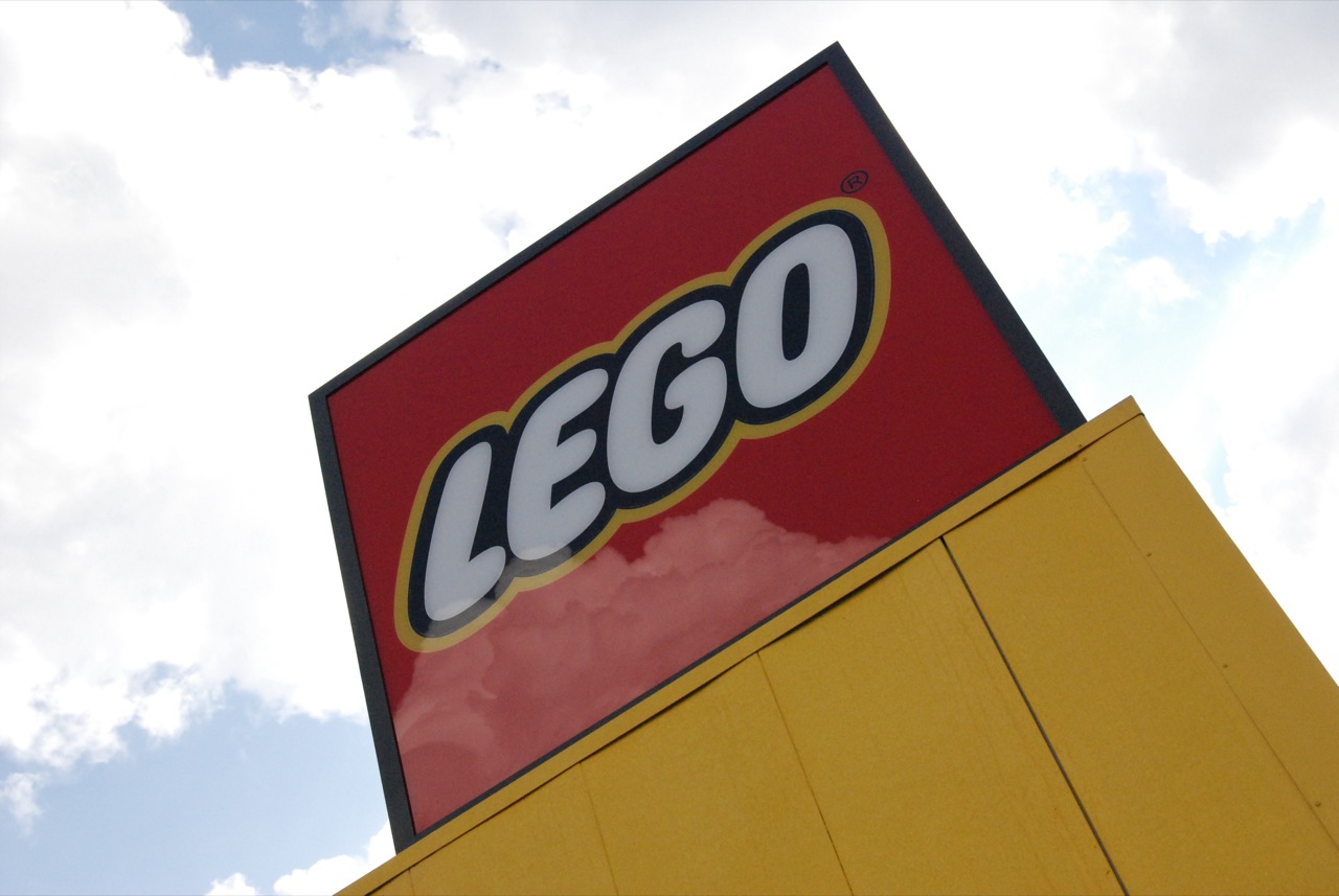 Here’s How Your Kids Can Get a Free LEGO Set in October