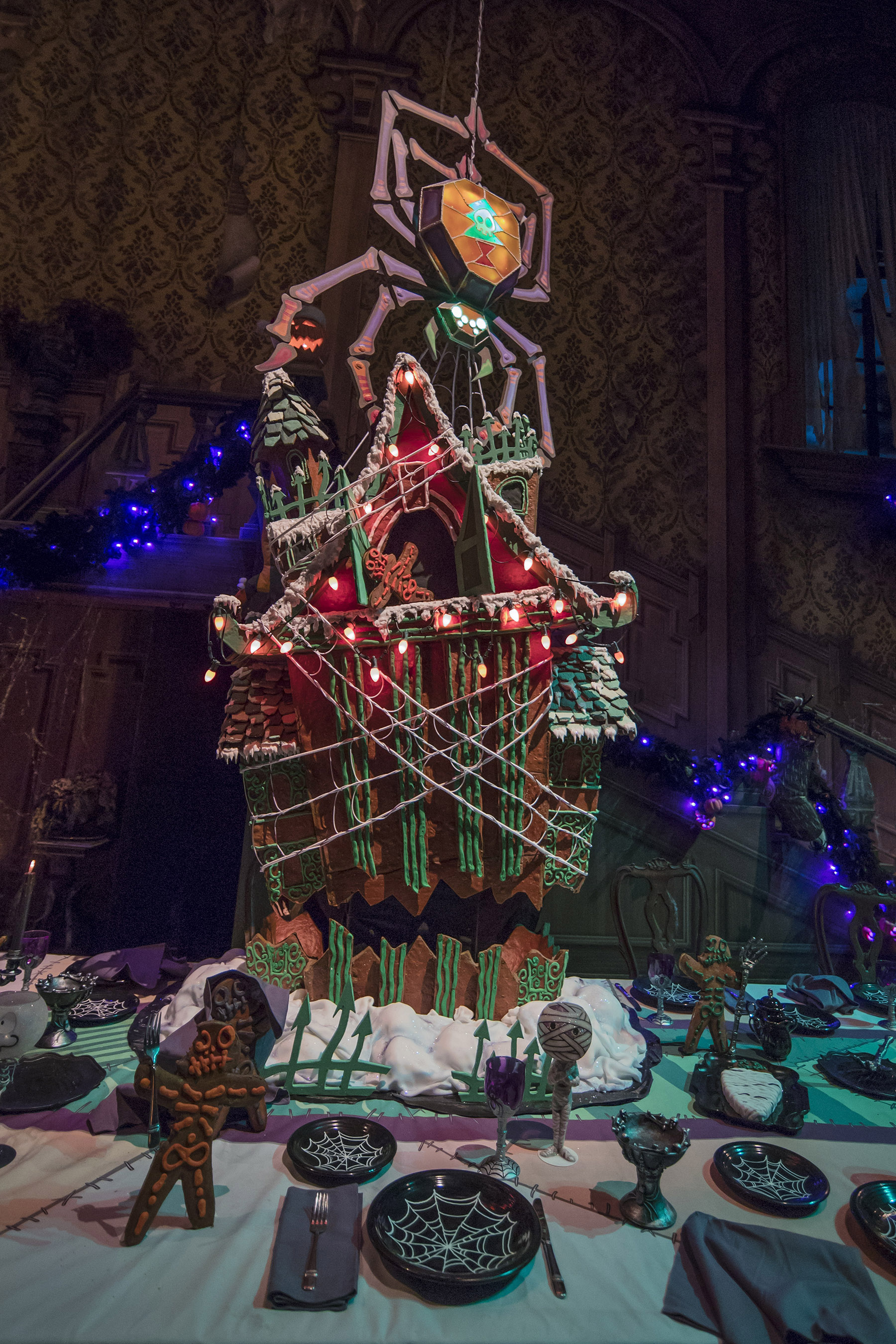 Disneyland’s Haunted Mansion Gingerbread House Is Peak Creepy
