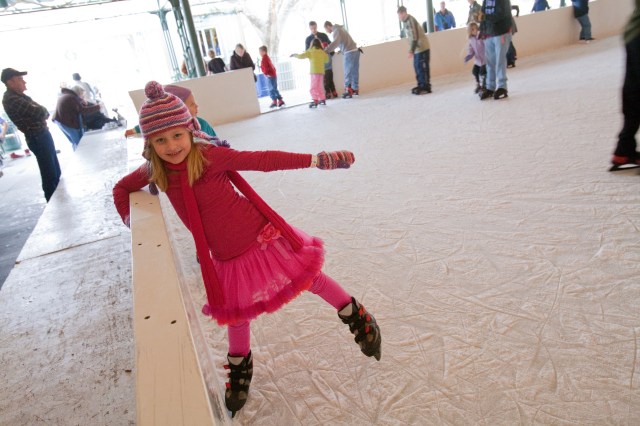 16 Towns That Go Crazy for Christmas - Tinybeans