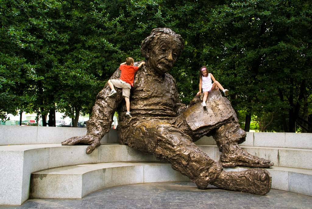 Washington DC with Kids: A Guide to the Monuments