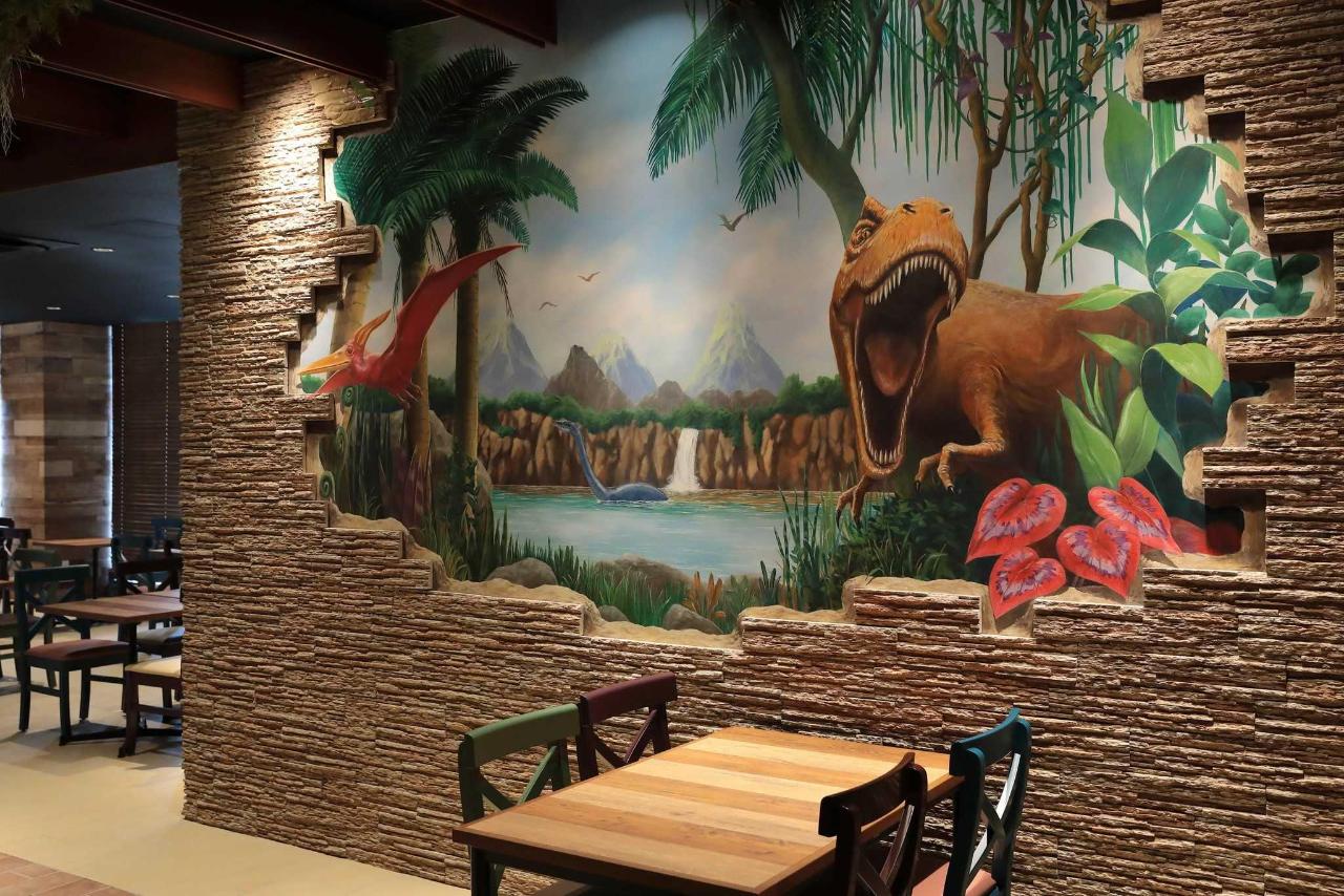 This Tokyo Hotel Is “Manned” by Robot Dinosaurs