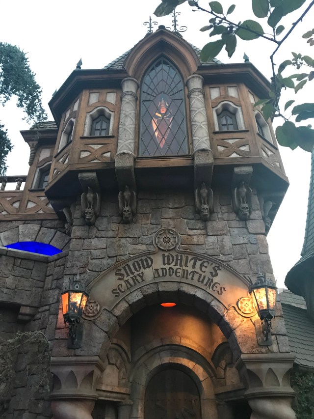 16 Little-Known Secrets of Disneyland Resort - Tinybeans