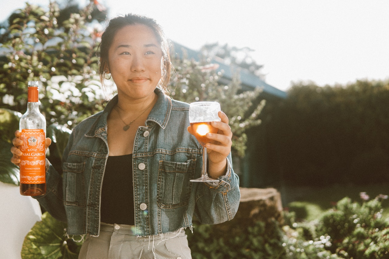 Here's What Science Says about Women, Alcohol & Mental Health - Tinybeans