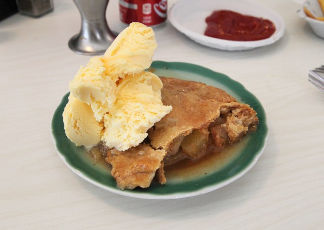 6 Historic Family Restaurants in Los Angeles, CA