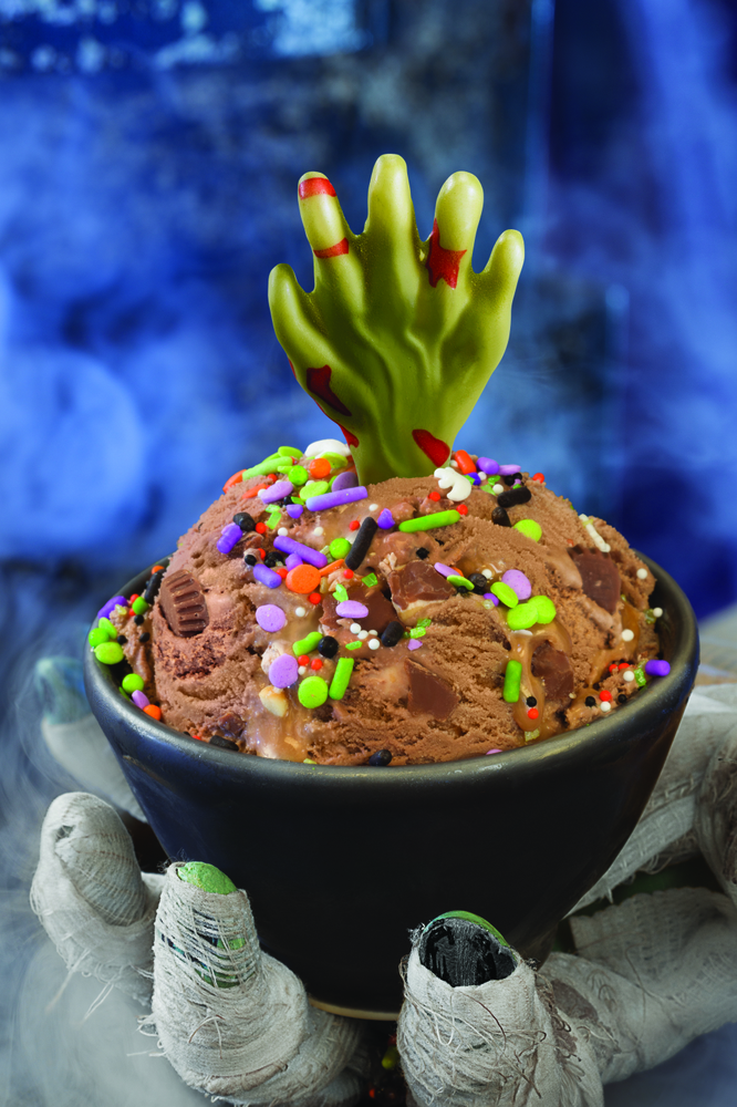 Treat Yourself to a Zombie Hand Halloween Sundae At Baskin-Robbins ...