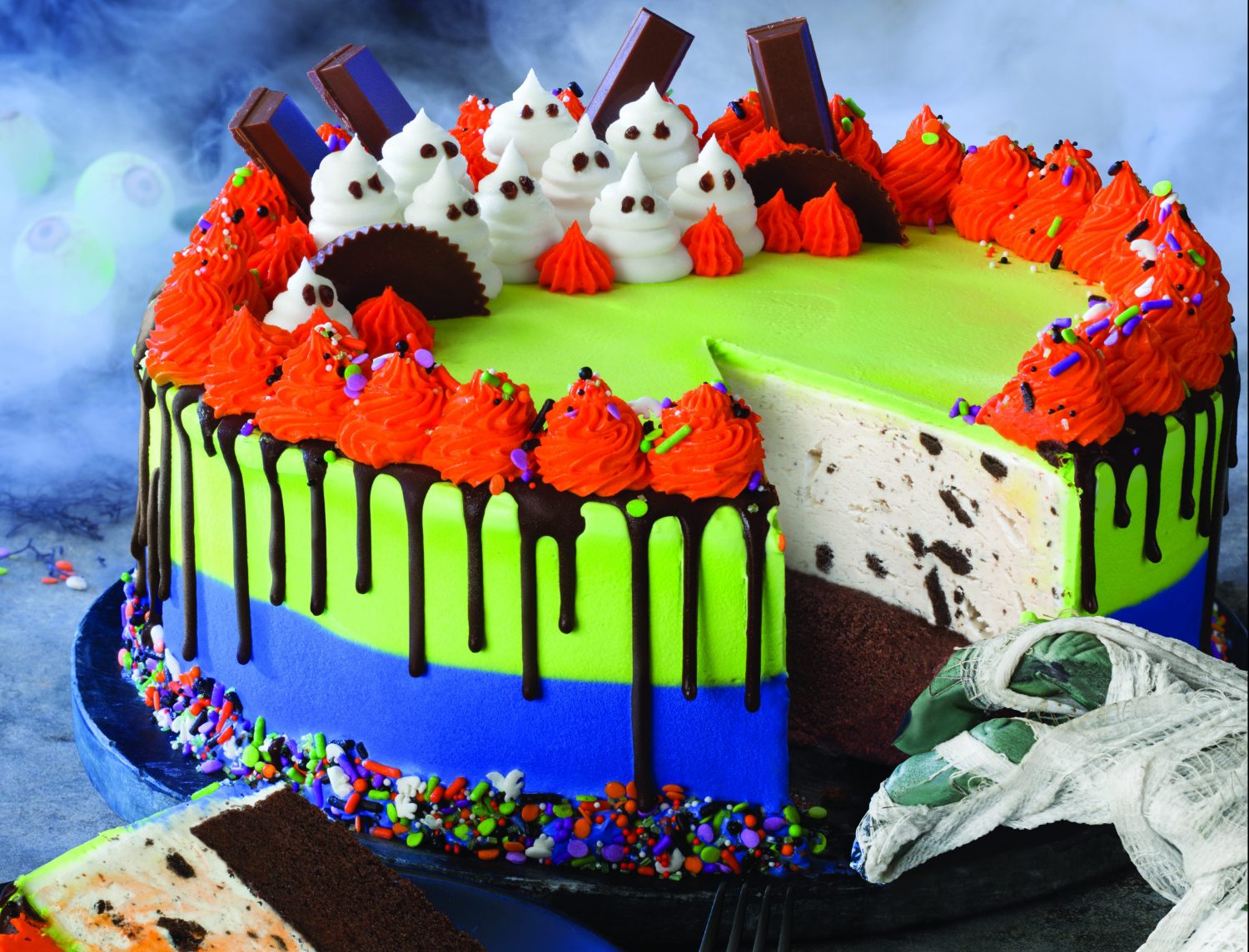 Treat Yourself to a Zombie Hand Halloween Sundae At Baskin-Robbins ...