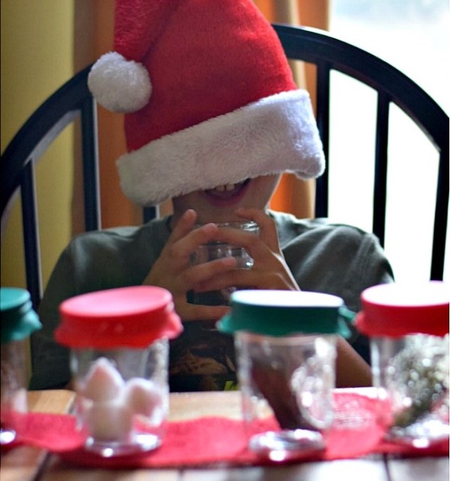 23 Festive Holiday Games You Need to Play with the Kids - Tinybeans