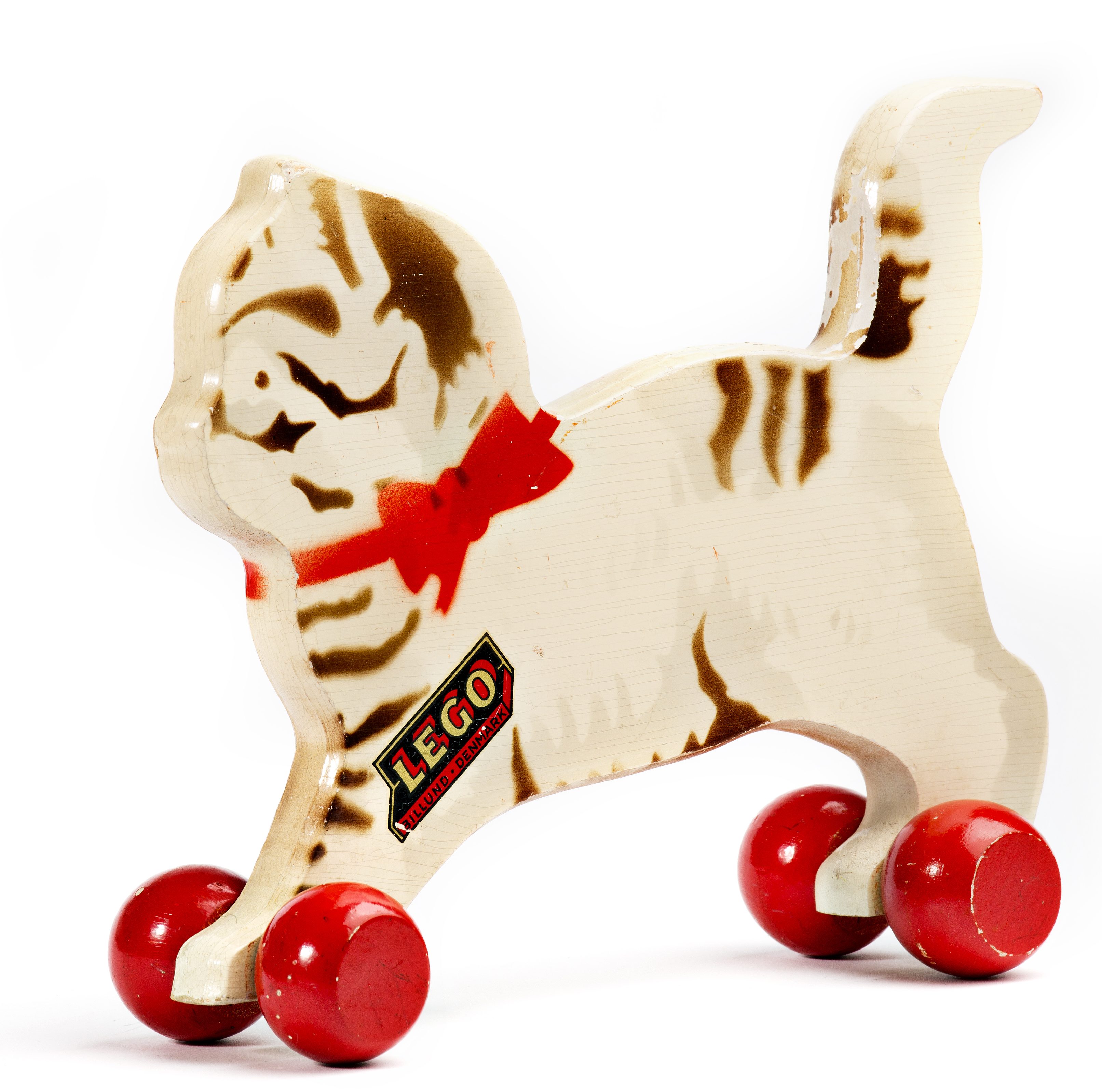 The New LEGO Originals Wooden Minifigure Is a Major Toy Throwback ...