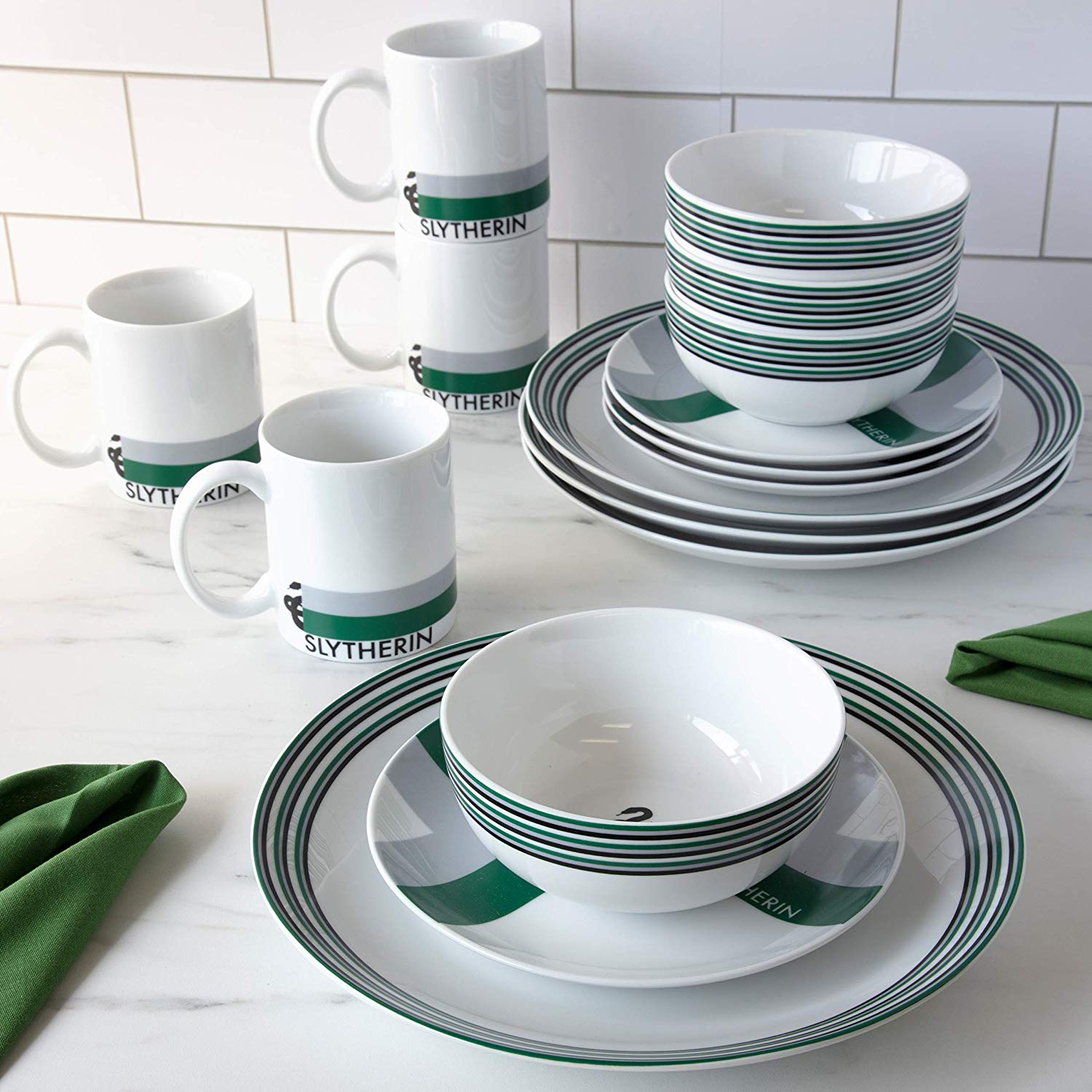 This Harry Potter Dining Set Is Sure to Make Meal Time Magical - Tinybeans