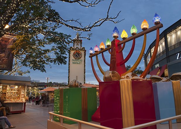 Where to CelebrateHanukkah, Kwanzaa and Christmas Eve in Los Angeles