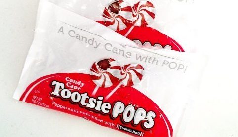 These Tootsie Pops Are Holiday-Ready with a Candy Cane Flavor - Tinybeans