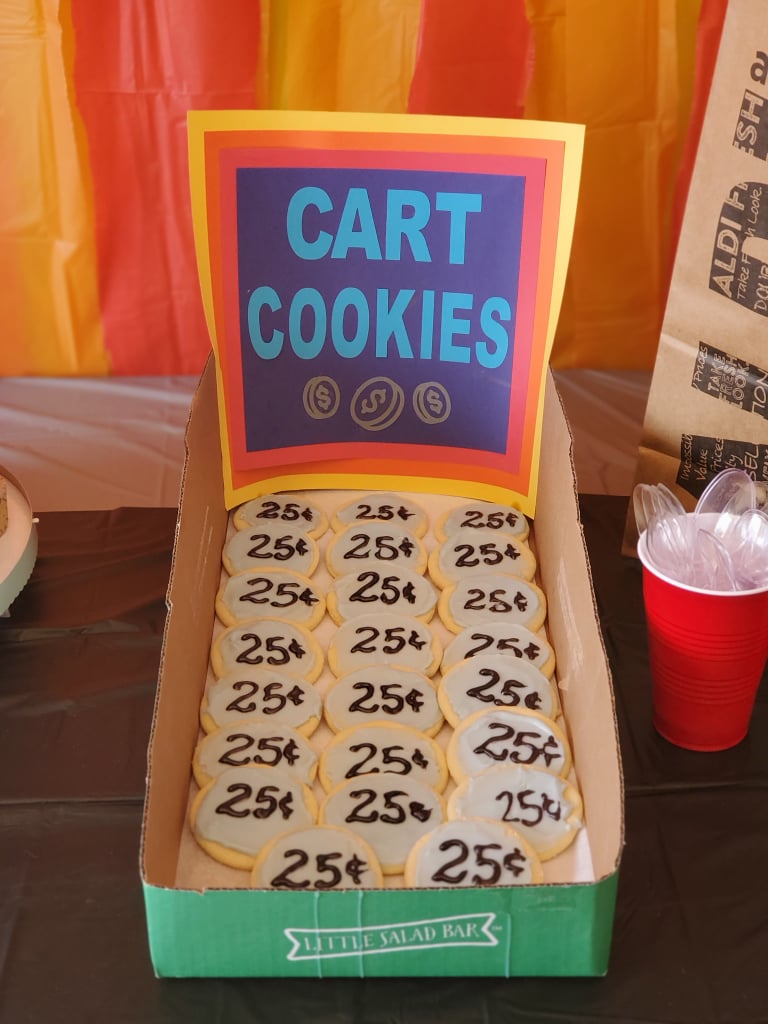 Mom Throws Daughter an ALDI Themed Party & We Want an Invite - Tinybeans