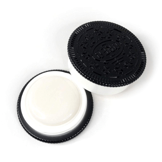 OREO Flavored Lip Balm Is Here & We Want It Now - Tinybeans