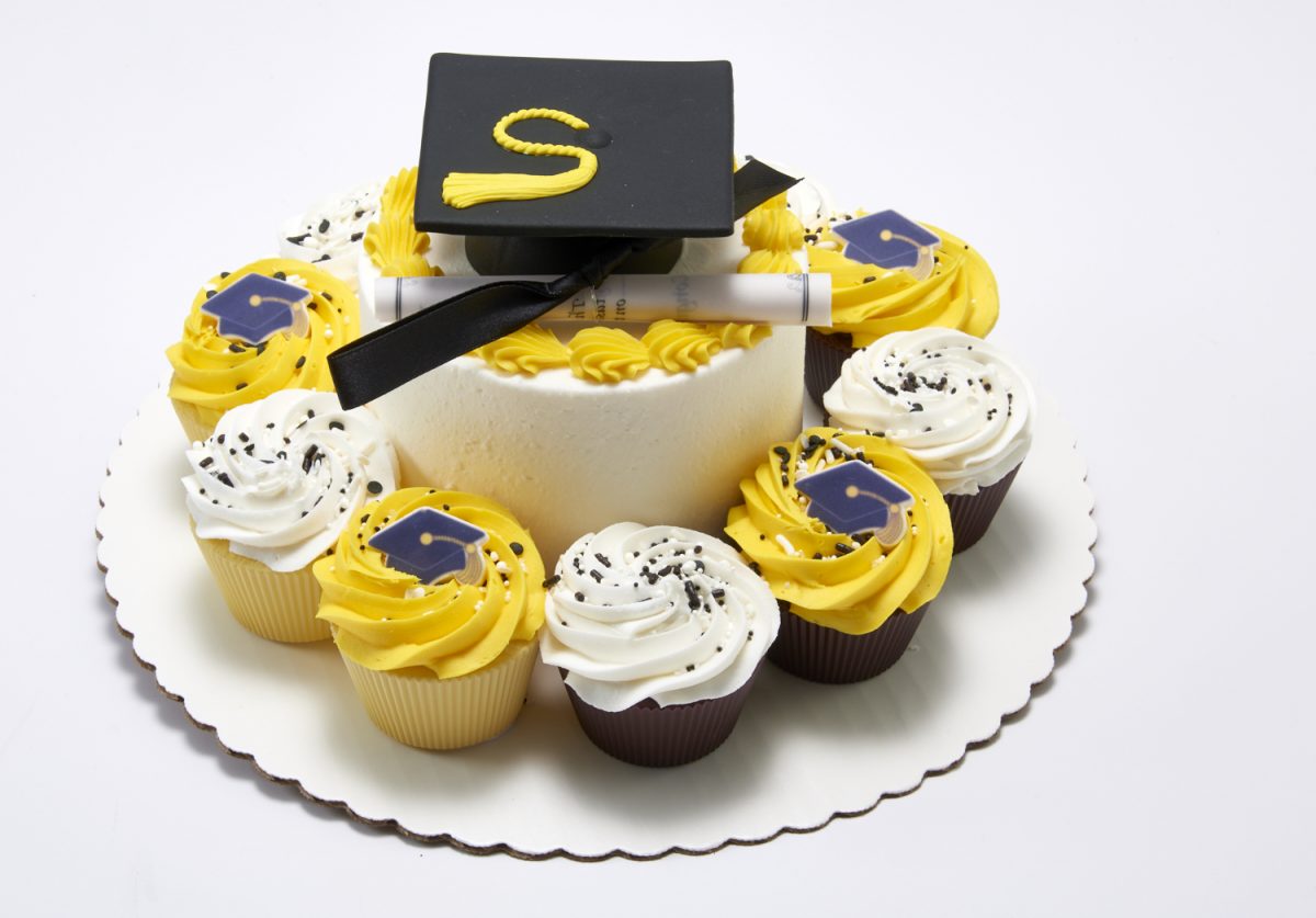 Sam’s Club Rolls Out Smaller-Sized Graduation Cakes for Less Than $10 ...