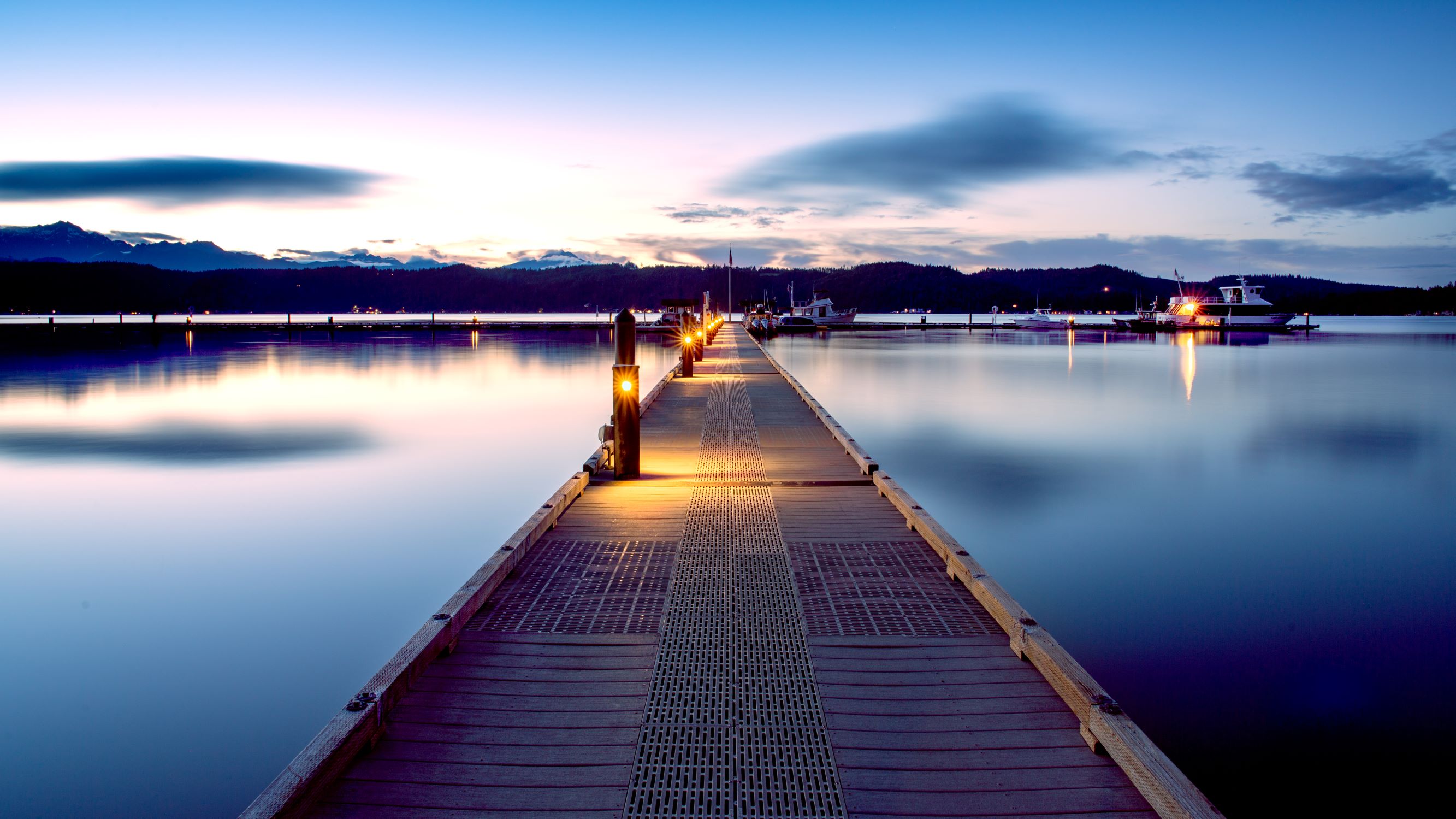 Family-Friendly Summer Resorts Near Seattle, WA