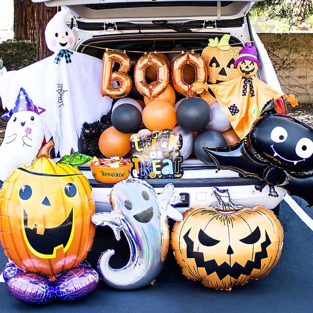 Party City's Trunk-Or-Treat Kits Make Your Halloween Boo-Riffic - Tinybeans