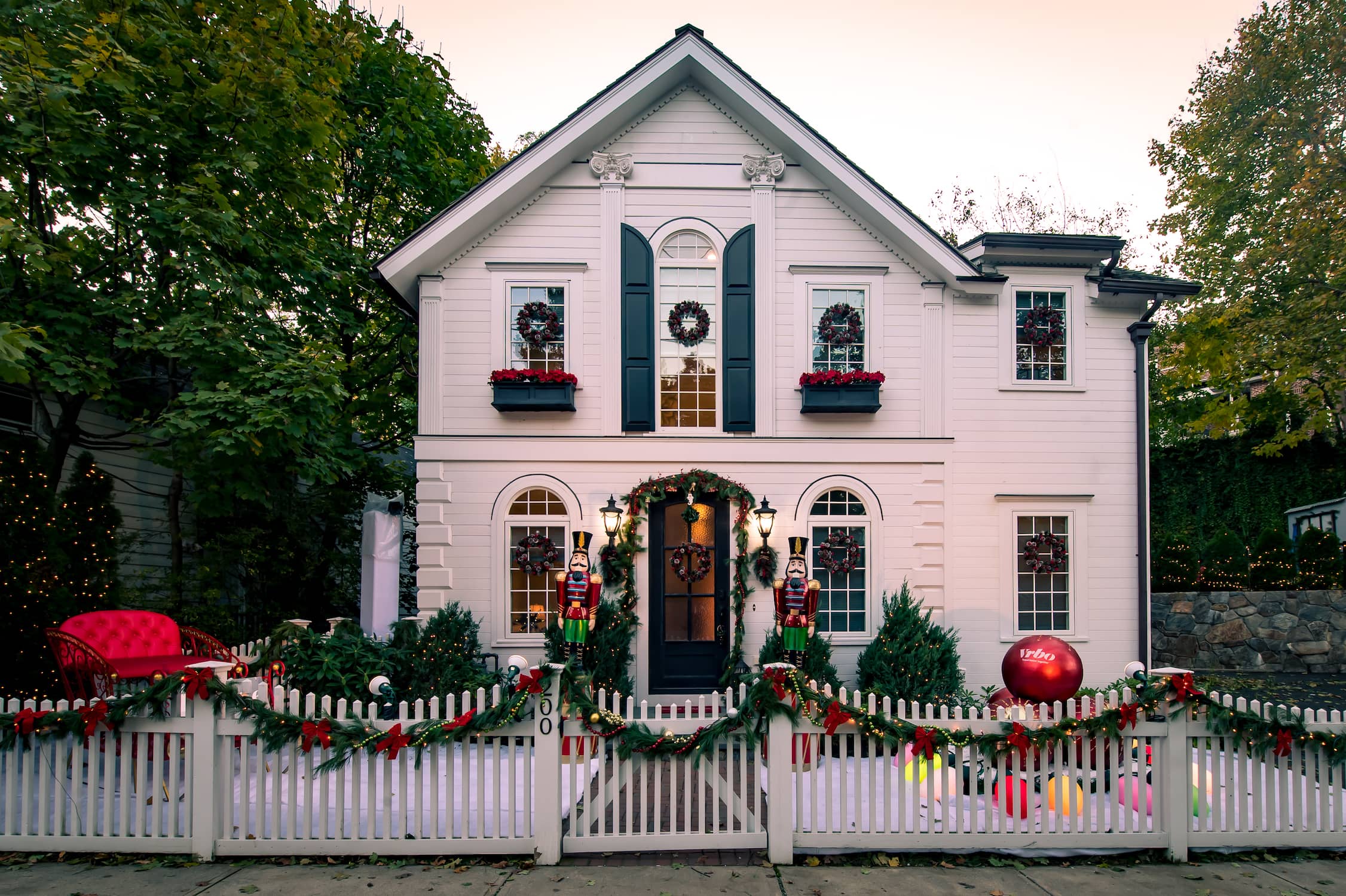 Here's One More Chance to Stay in a Lifetime Holiday Movie House ...