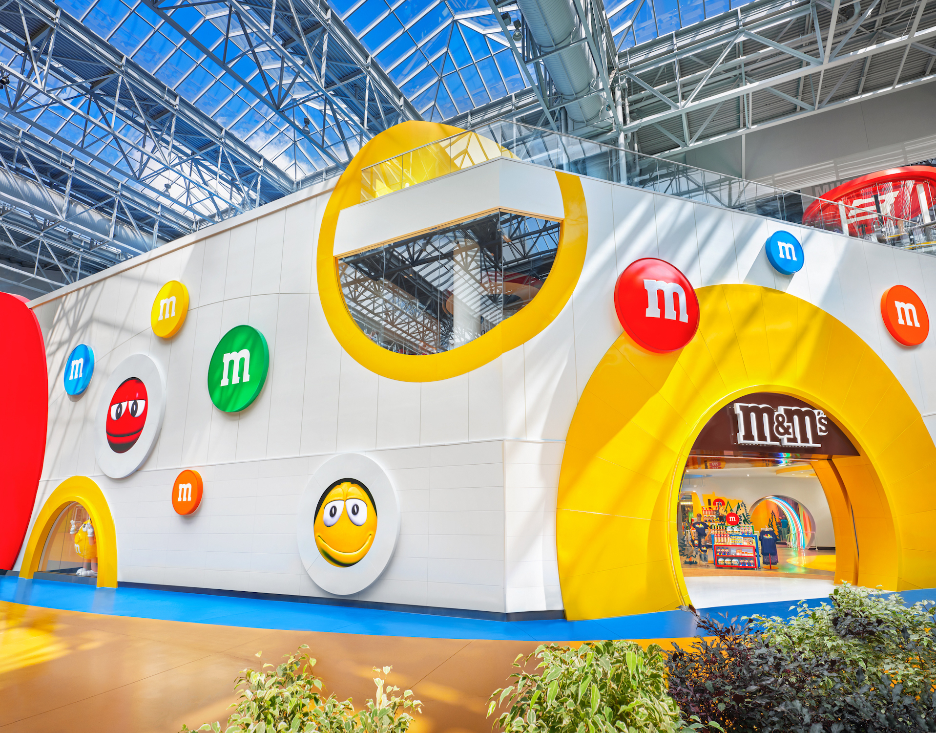 24,000 Feet of Sweets Await at the New M&M'S Store - Tinybeans