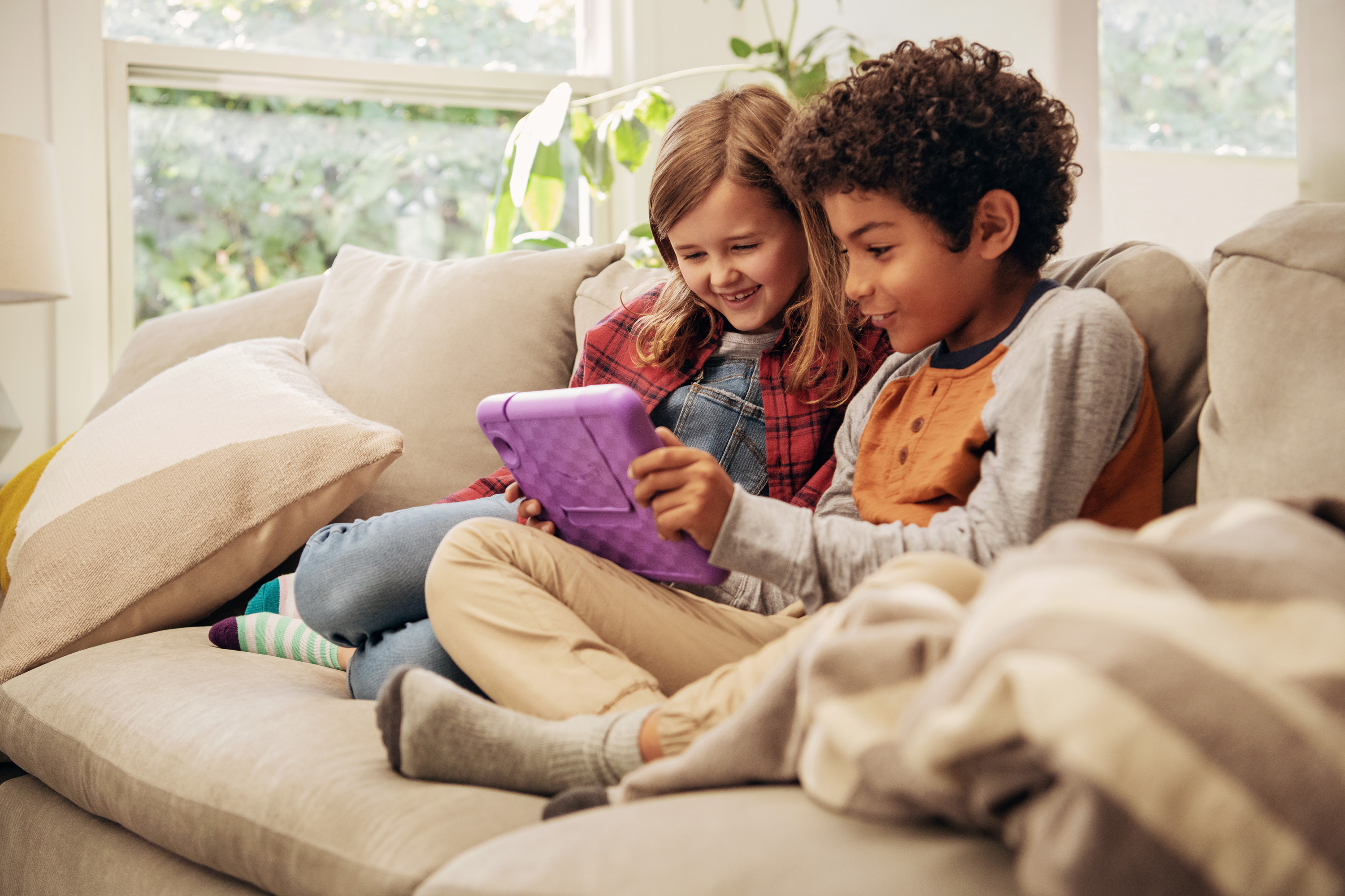 Alexa Will Read With Your Kids, Thanks to Amazon's New Reading Sidekick ...