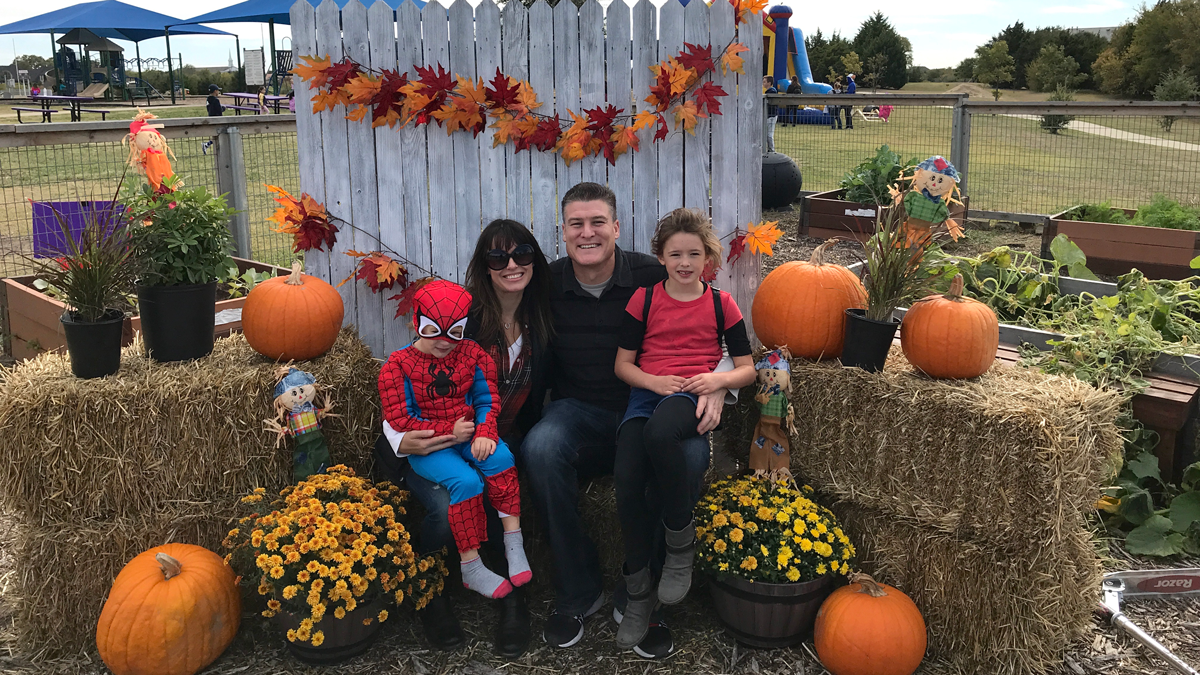 The Ultimate Fall Bucket List for Families - Tinybeans