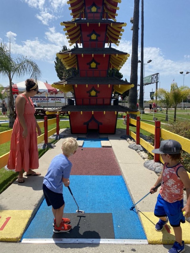 Best Mini Golf Courses for Kids in Los Angeles