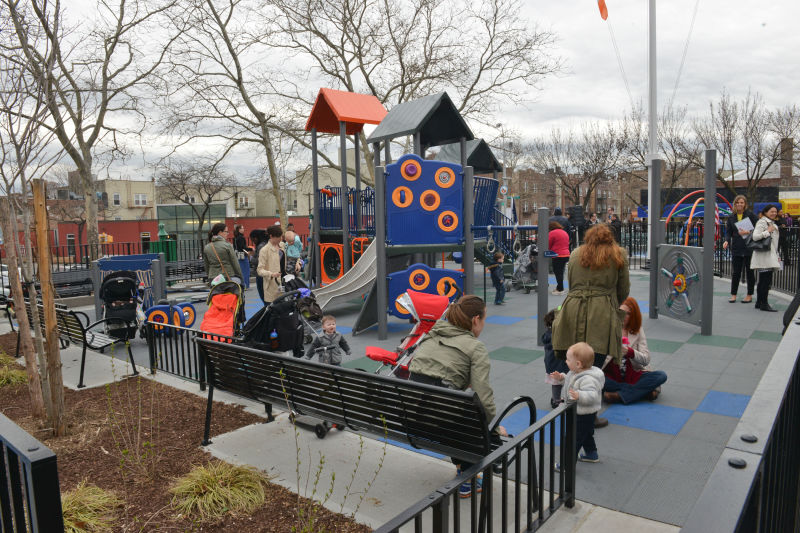 Best Playgrounds in Queens: Long Island City, Astoria, Sunnyside ...